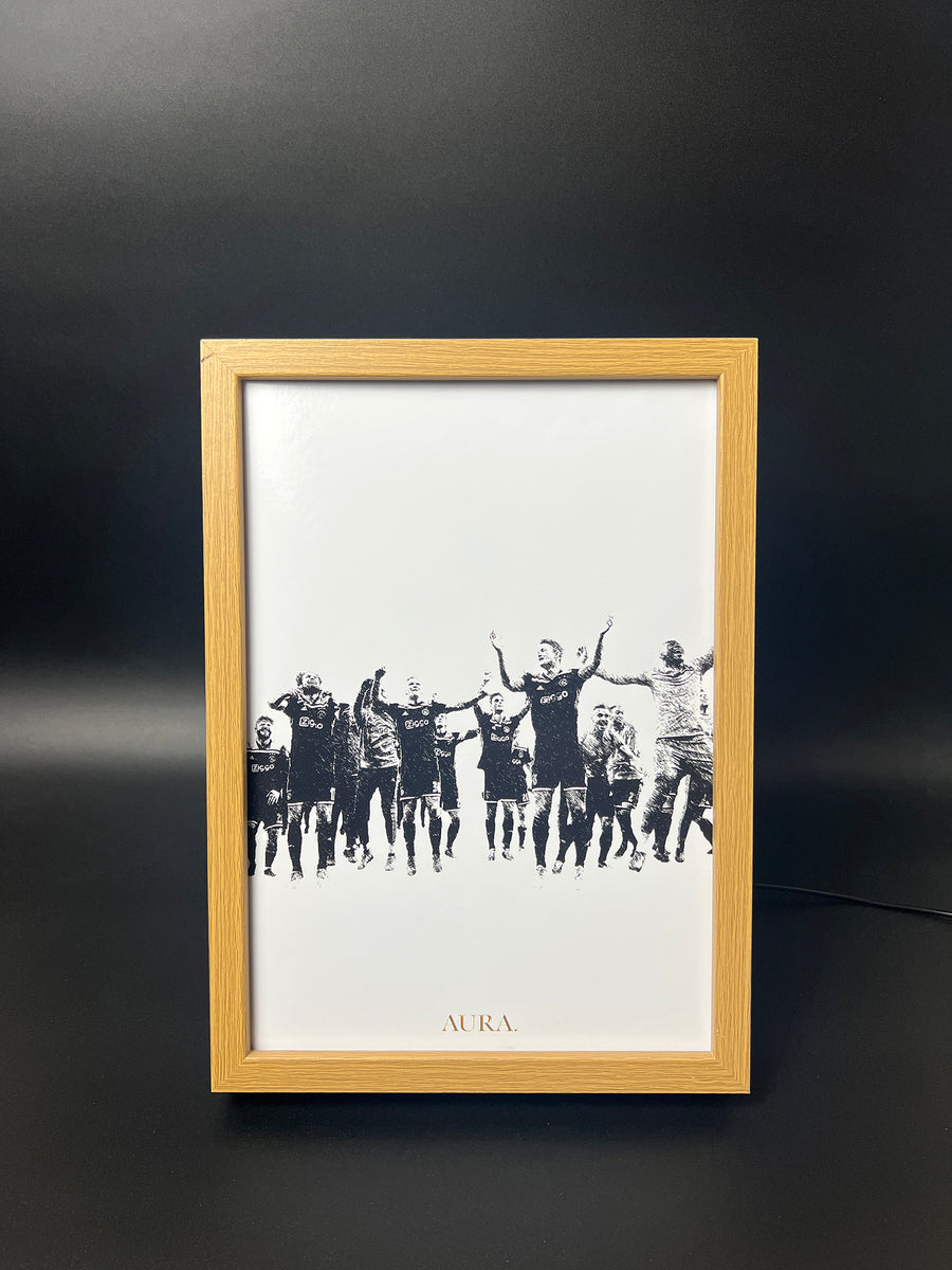 ALL FRAMES – AURA.